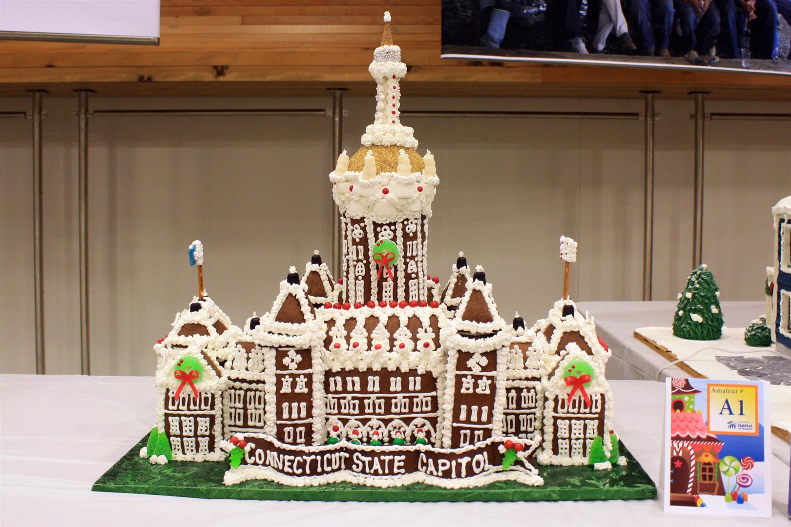 1000+ images about Gingerbread Houses on Pinterest | House cake, Ginger ...